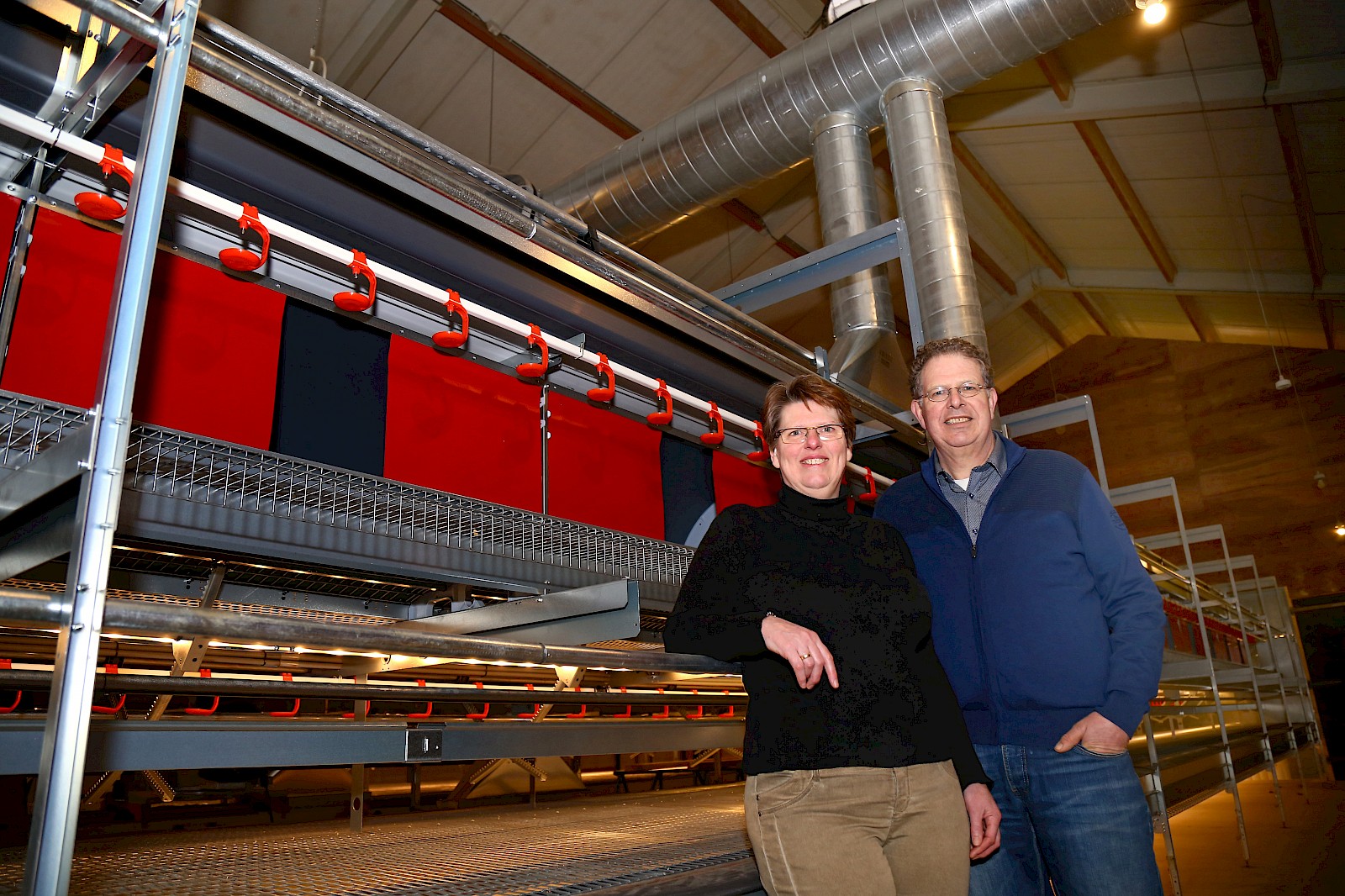 Fotoserie: Nieuw volièresysteem in biologische leghennenstal ...